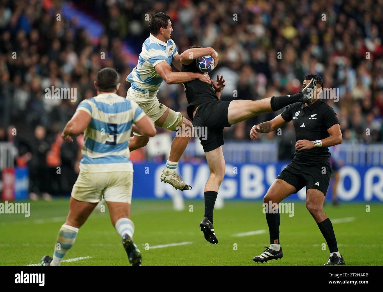 Argentina's Juan Martin Gonzalez tackles New Zealand's Will Jordan ...