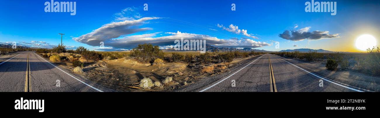 Panoramic view of the mythical route 66 that starts from Chicago to Los ...