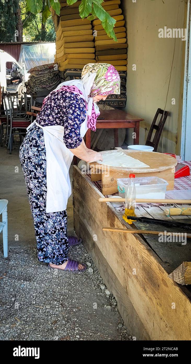 Woman cooking gozleme hi-res stock photography and images - Alamy