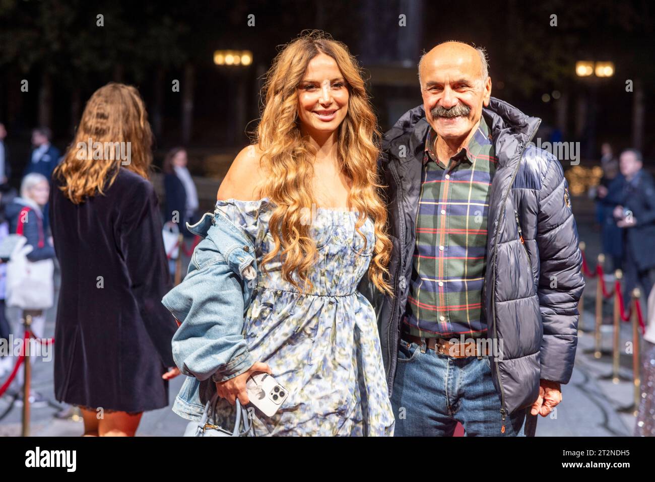 20 October 2023, Hesse, Frankfurt/M.: Actress Eniss Amani (l) and her ...