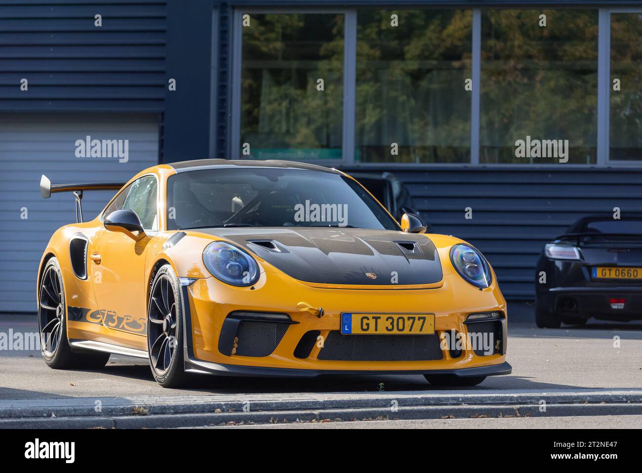 Yellow Porsche 991 GT3 RS MkII parked on the street Stock Photo - Alamy