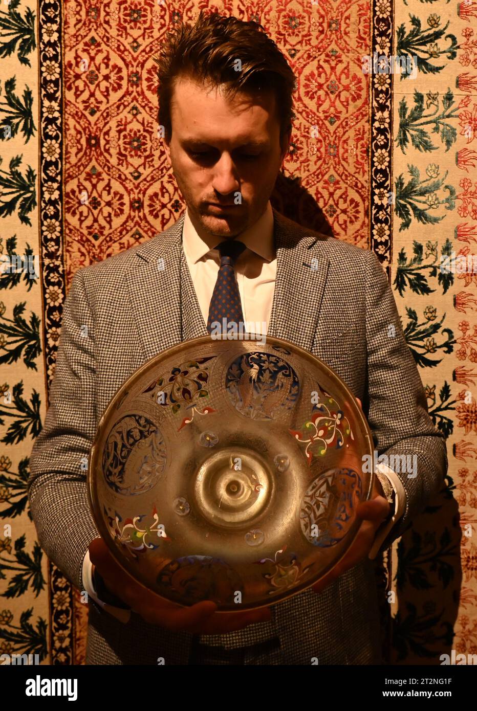 The rarest Astrolabe to appear at auction, circa 900 AD (estimate: £ ...
