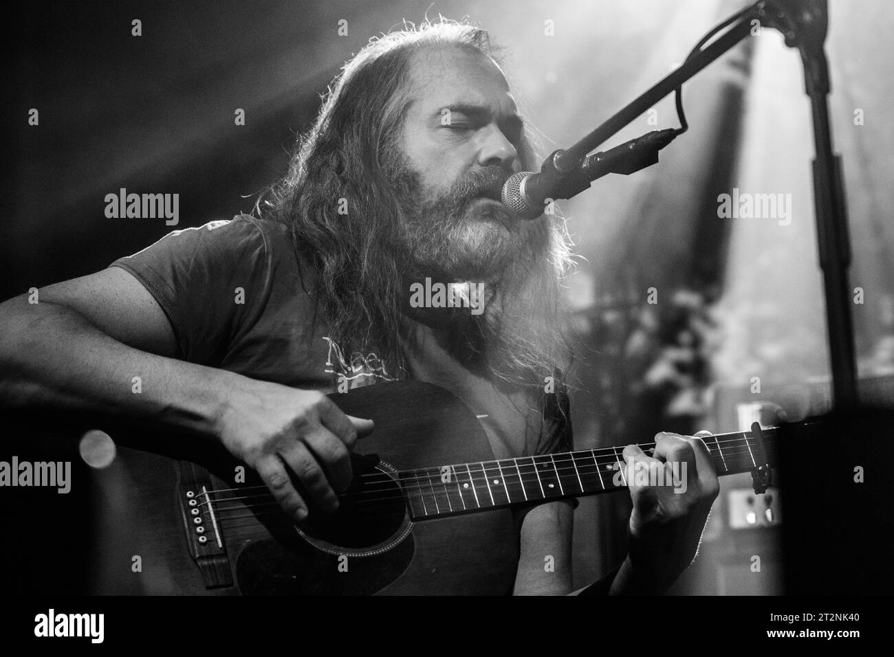 Gitarre laut hi-res stock photography and images - Alamy