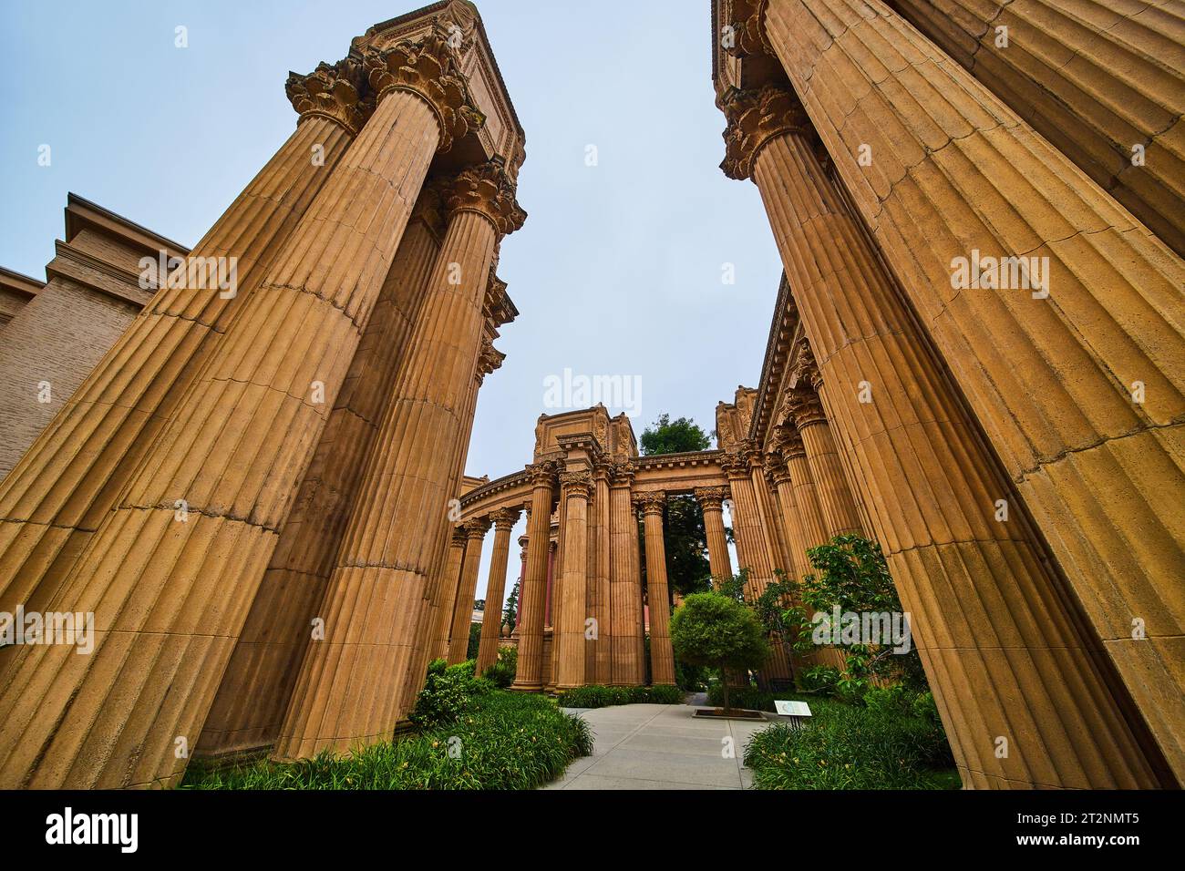 Ancient Roman colonnade architecture lookalike at Palace of Fine Arts ...