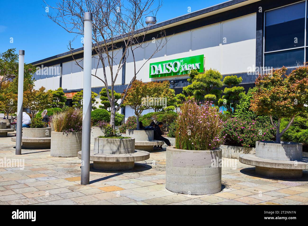 Daiso japan hi-res stock photography and images - Alamy