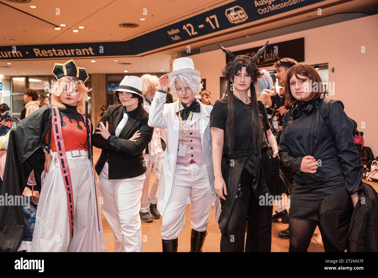Messe-Besucher als Mangafiguren verkleidet, Cosplay, MEX - Manga und ...