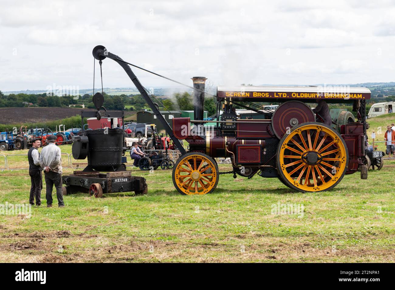 1910 steam traction crane engine hi-res stock photography and images ...