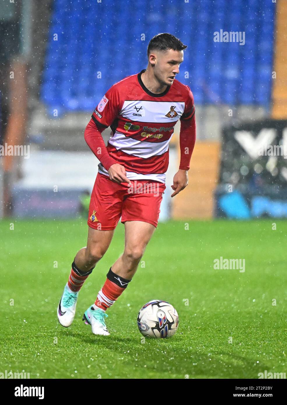 Luke Molyneux 7# of Doncaster Rovers Football Club on the ball, during ...
