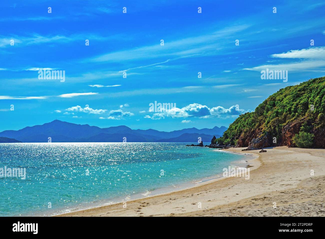 The cleanest sandy beach on one of the islands of the Coron Bay ...