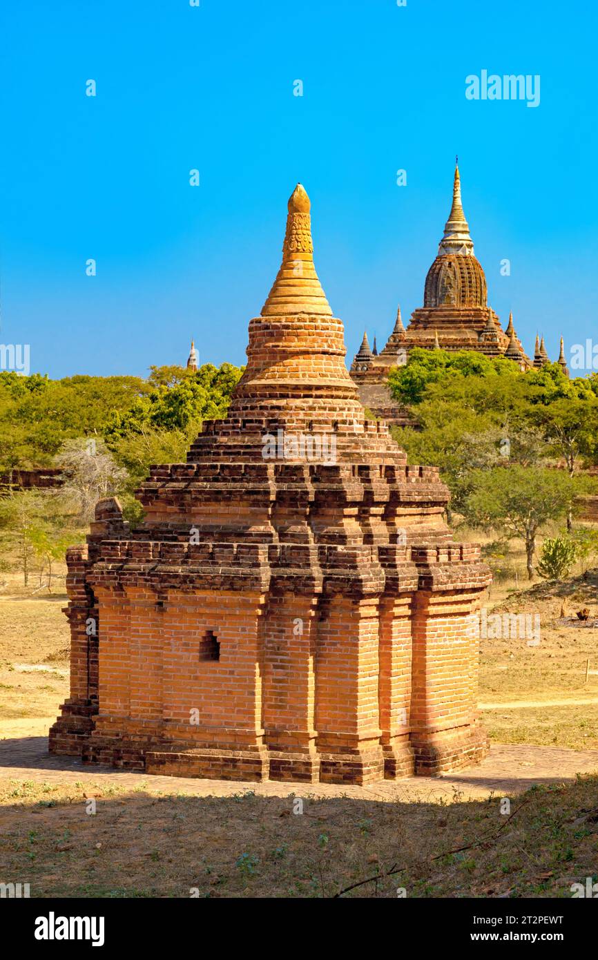 Stupas and pagodas of Bagan, Burma Stock Photo - Alamy