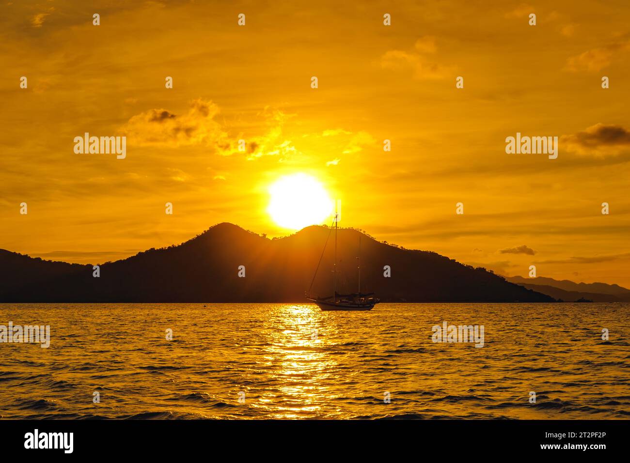 Sunshiny backdrop hi-res stock photography and images - Alamy