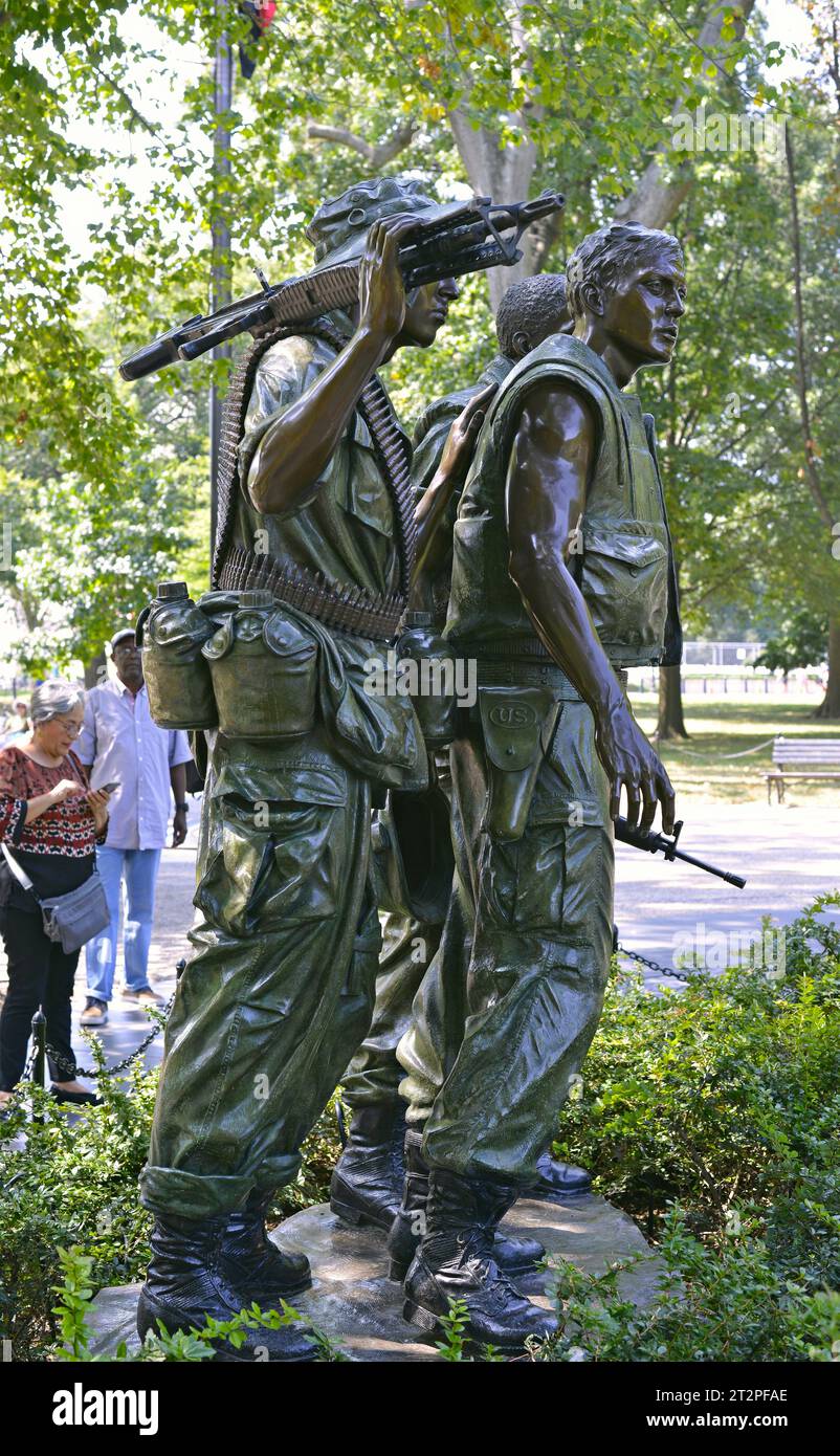 The Three Soldiers statue at The Vietnam Veterans Memorial, National Mall, Washington DC, United ...