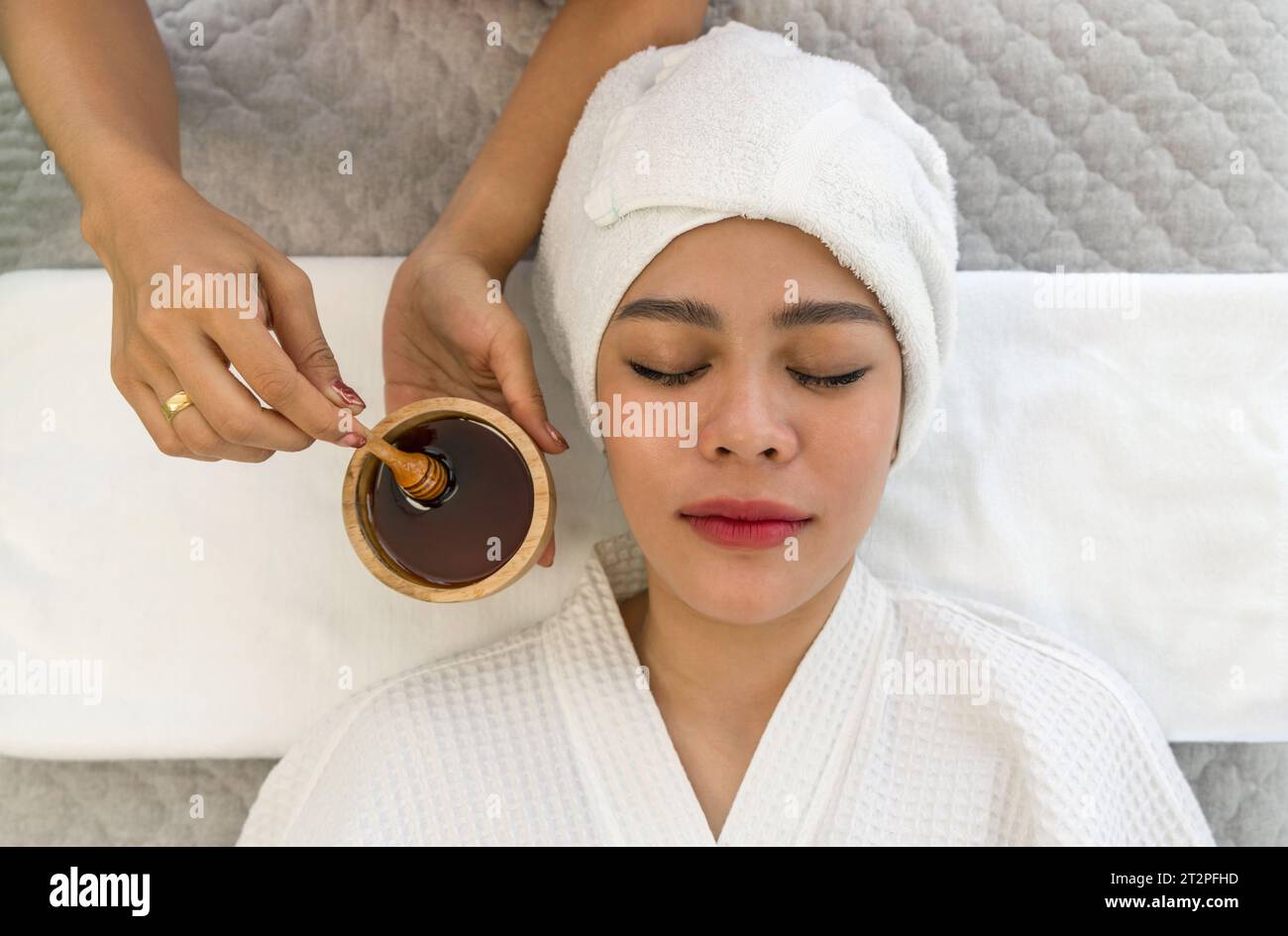 Rejuvenating facial hi-res stock photography and images - Alamy