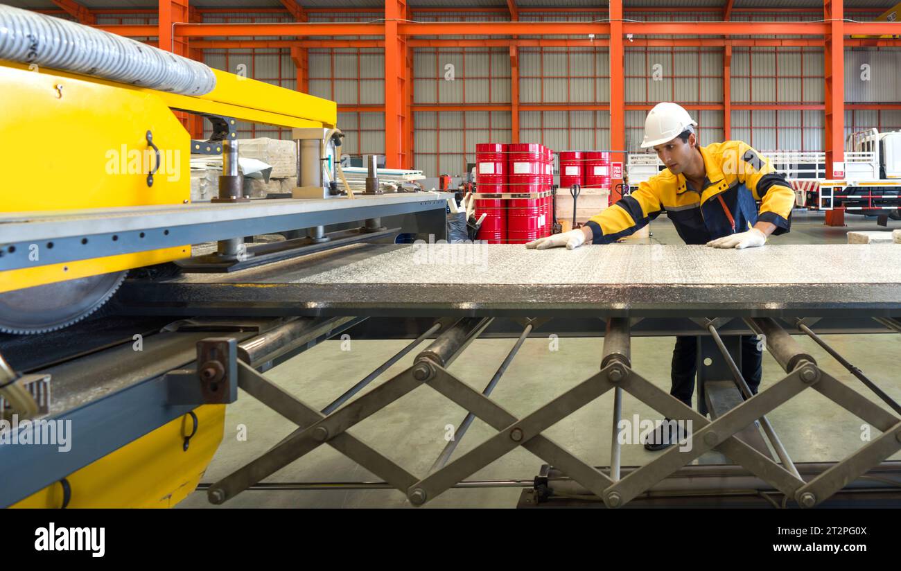 Manipulating machine hi-res stock photography and images - Alamy