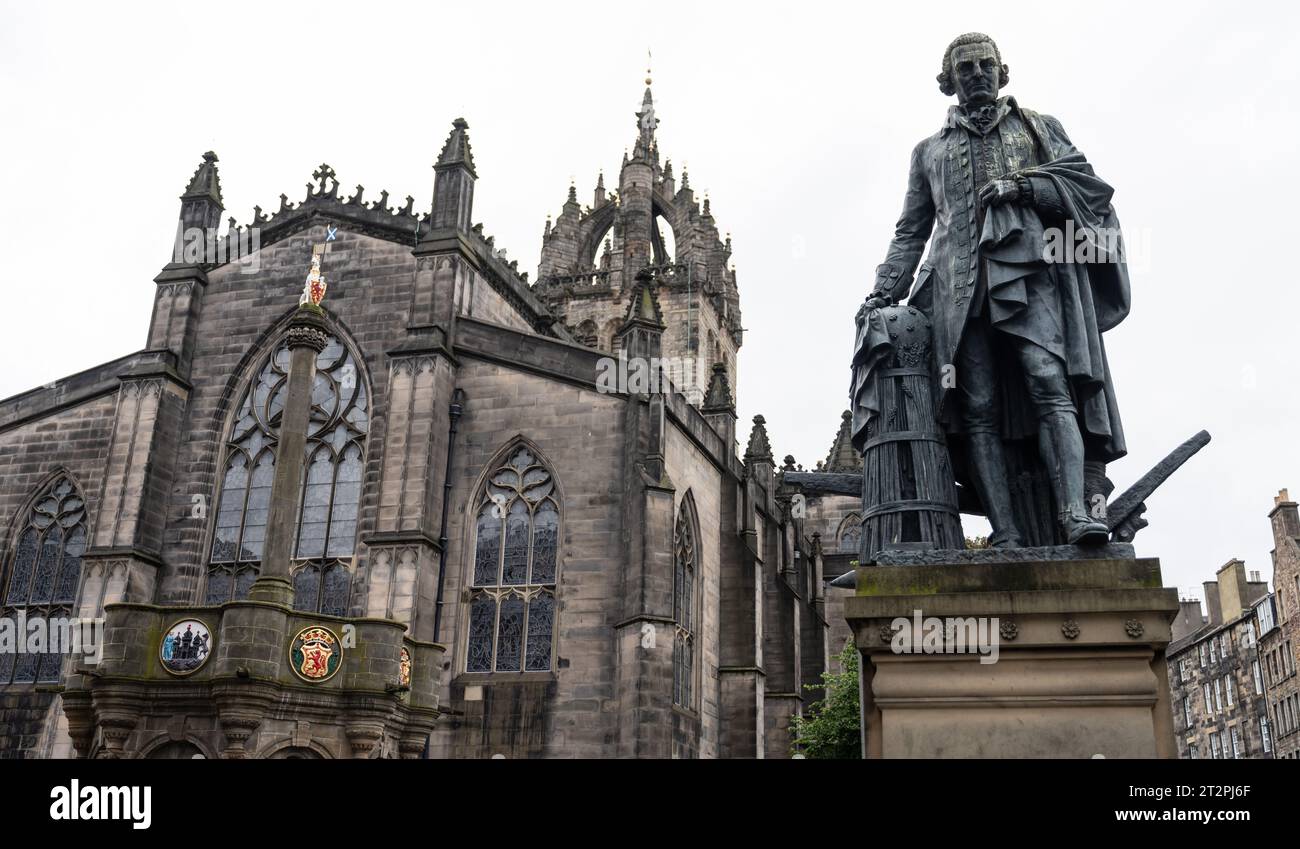 Adam Smith statue on the Royal Mile, Edinburgh, Scotland, with Mercat ...