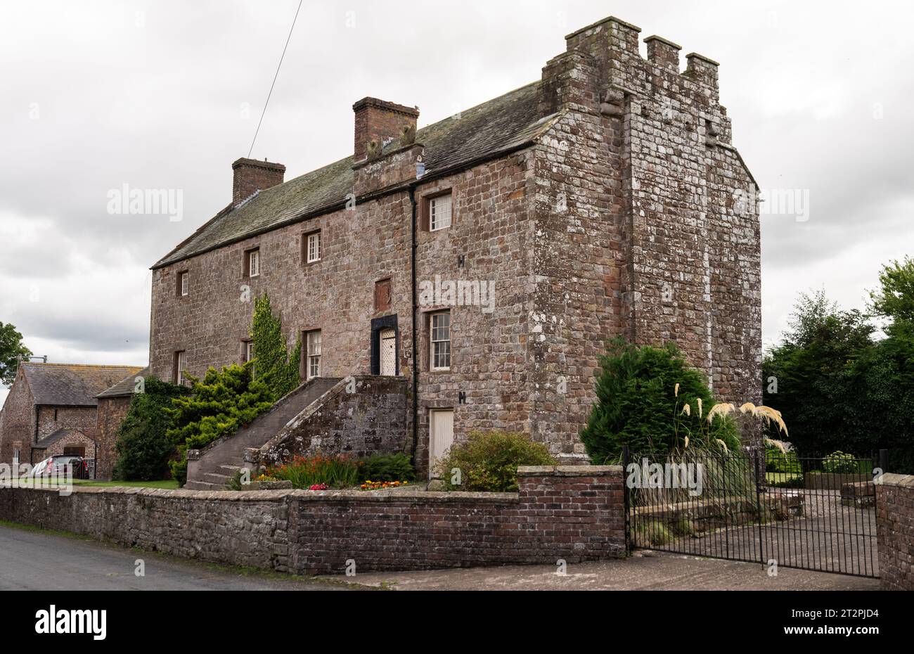 looking across to Drumburgh Castle along Hadrian's Wall Path, Bowness ...
