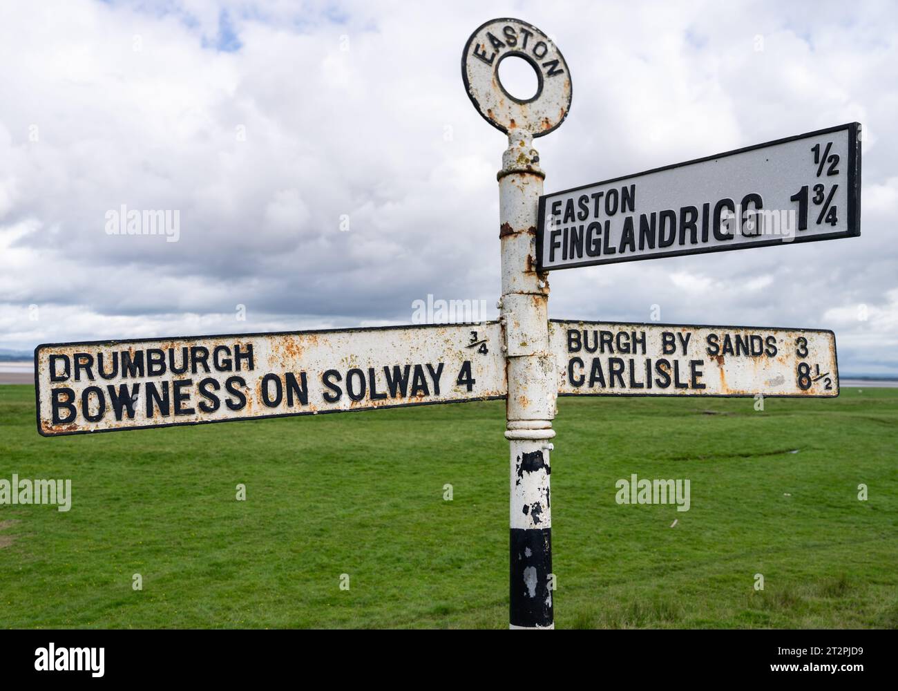 Hadrians wall path sign hi-res stock photography and images - Alamy