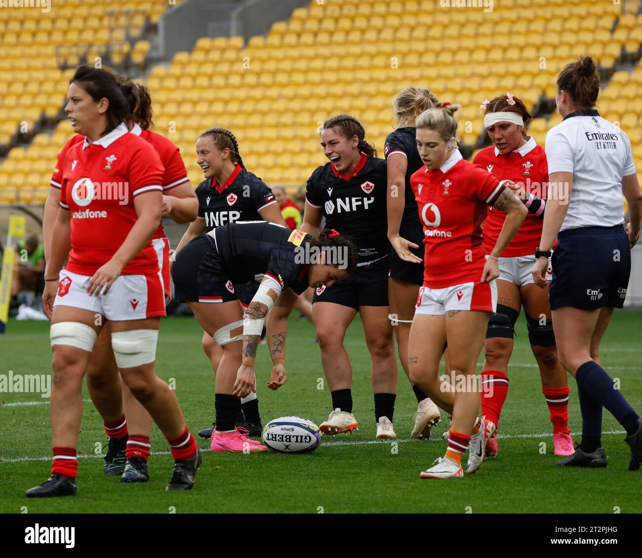 Wellington, New Zealand. 21st Oct, 2023. Canada celebrate Gillian Boag ...