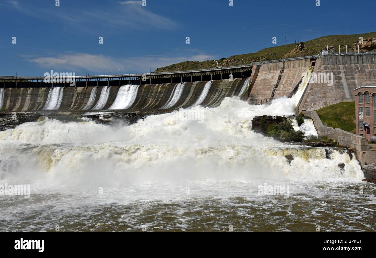 ryan hydroelectric dam and the missouri river on a sunny summer day ...