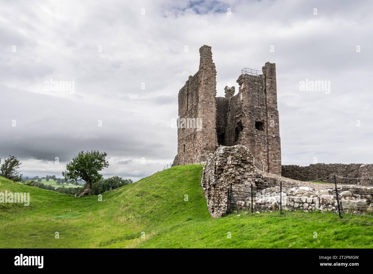 the ruins of Brough Castle near Brough, Cumbria, UK Stock Photo - Alamy