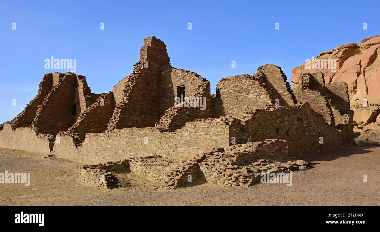 the ancient native american ruins of pueblo bonito in chaco culture ...