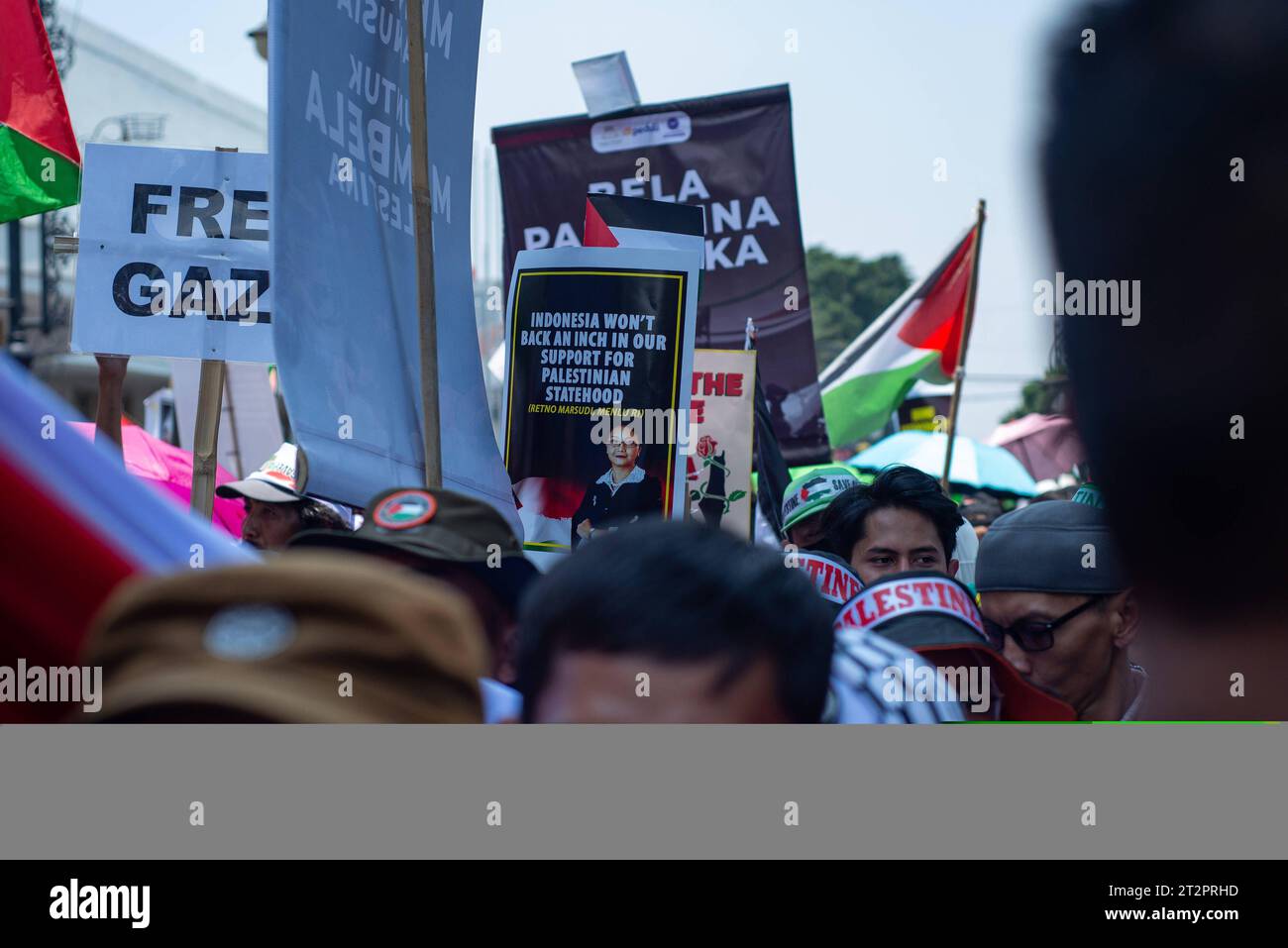 ACTION FOR PALESTINE IN BANDUNG Thousands of Muslims who are members of ...
