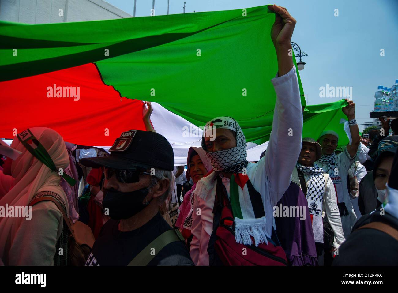 ACTION FOR PALESTINE IN BANDUNG Thousands of Muslims who are members of ...