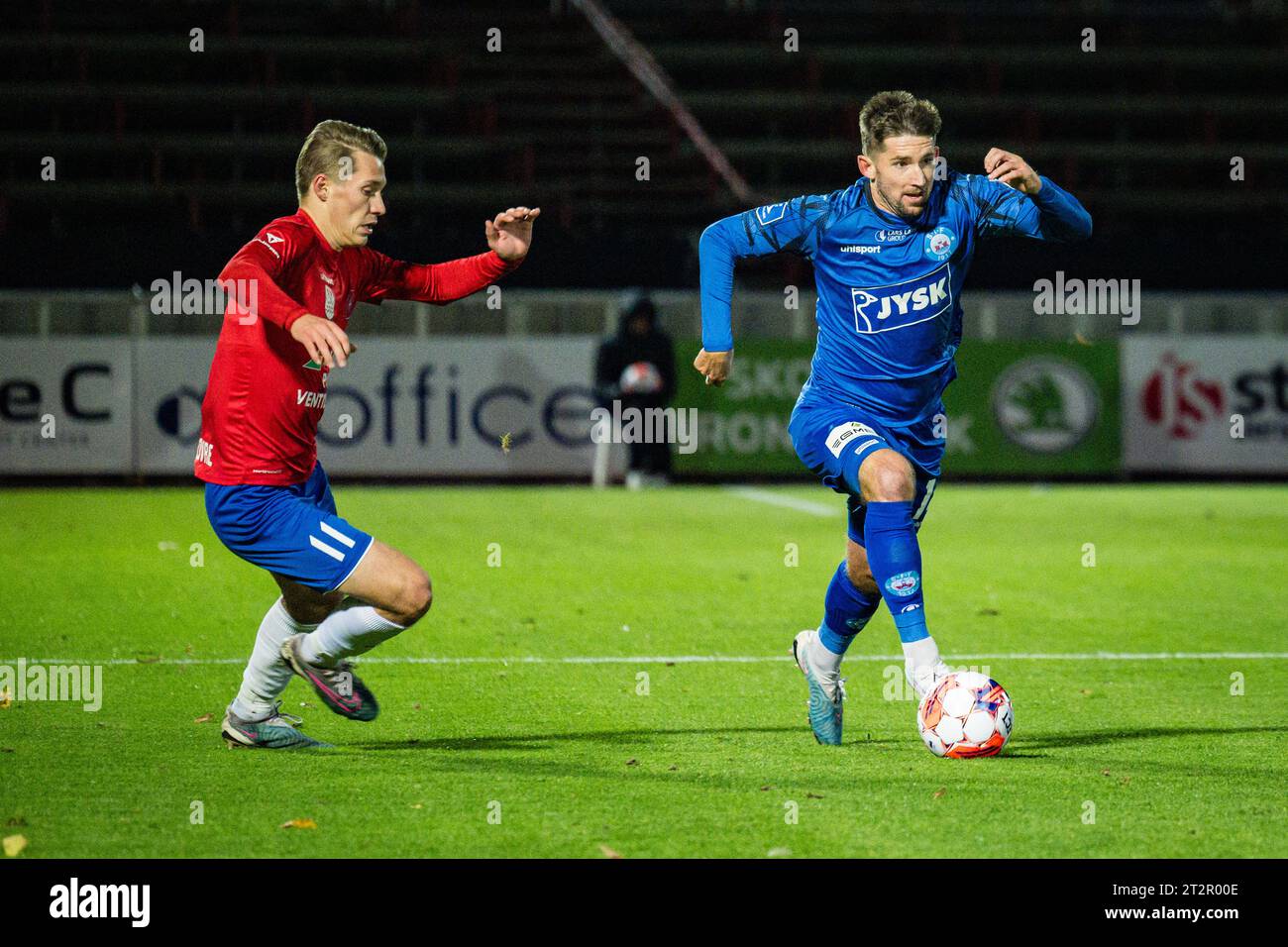 Hvidovre, Denmark. 20th Oct, 2023. Mark Brink (14) of Silkeborg IF and ...