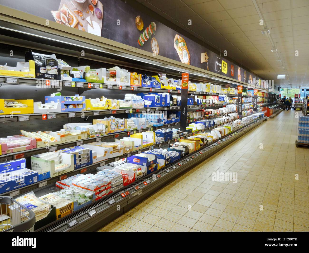Milch aldi hi-res stock photography and images - Alamy