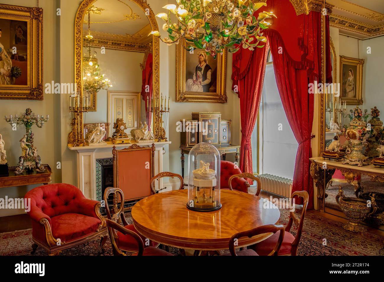 Osborne house interior hi-res stock photography and images - Alamy