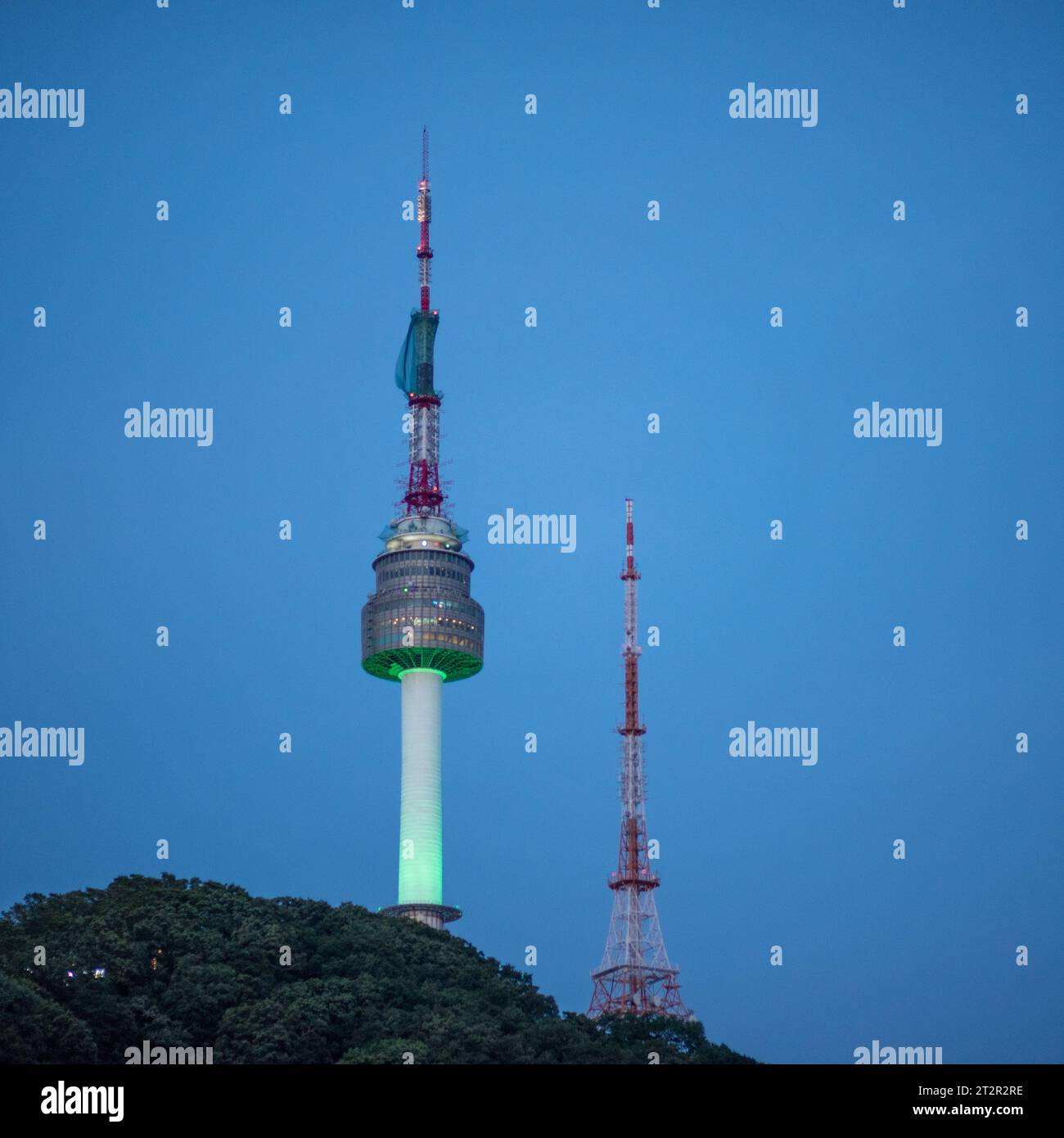 Evening view of Namsan Seoul broadcasting and observatory tower in ...