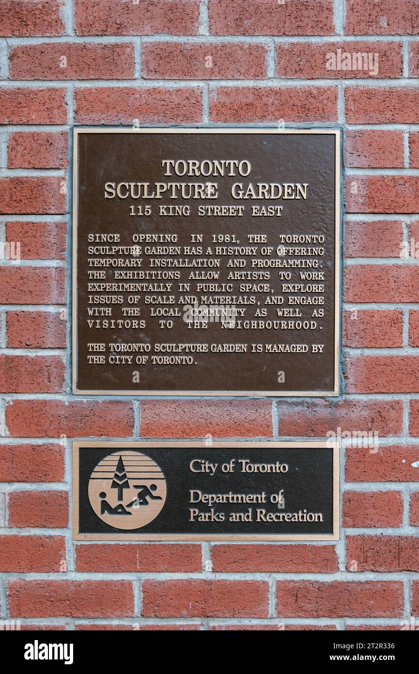Toronto Sculpture Garden, Information Plaque Stock Photo - Alamy