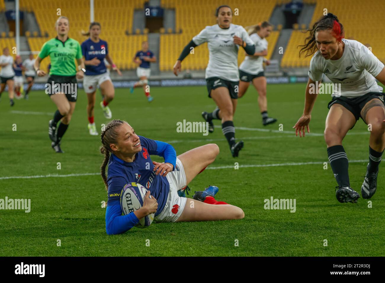 Wellington, New Zealand. 20th Oct, 2023. French winger Emilie Boulard ...
