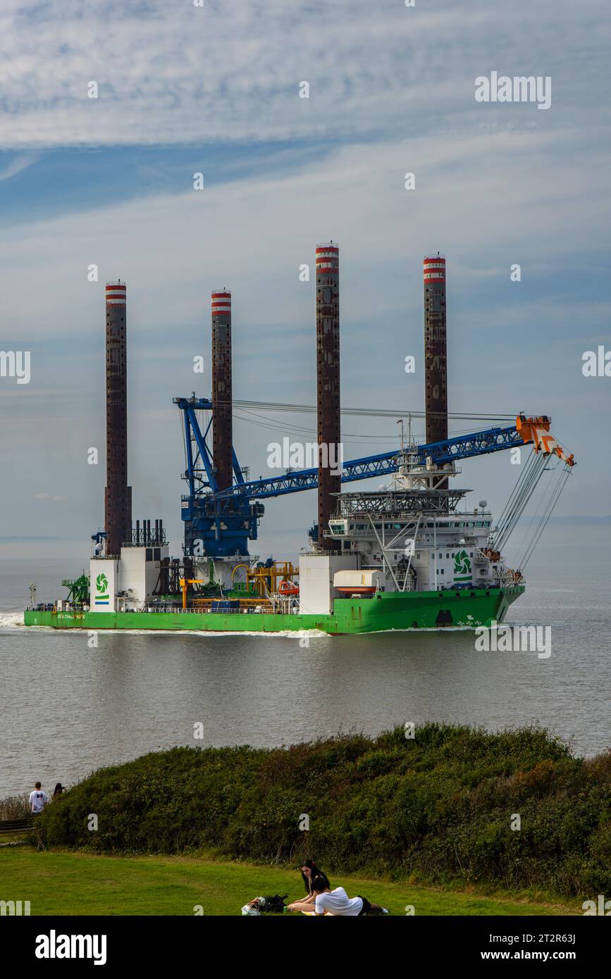 Jack-up vessel Sea Challenger heading for Royal Portbury docks Stock ...