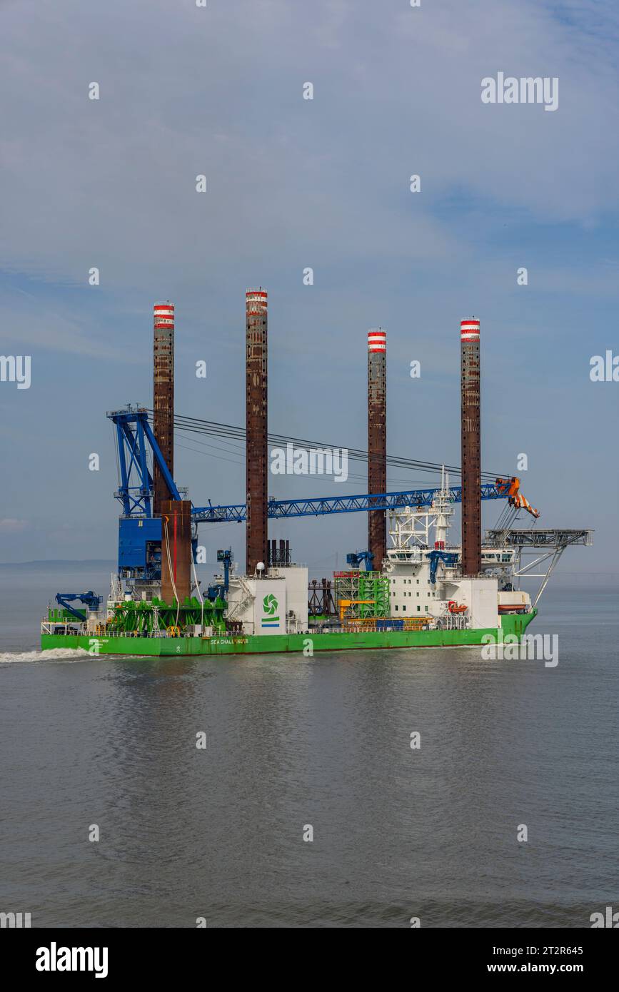 Jack-up vessel Sea Challenger heading for Royal Portbury docks Stock ...