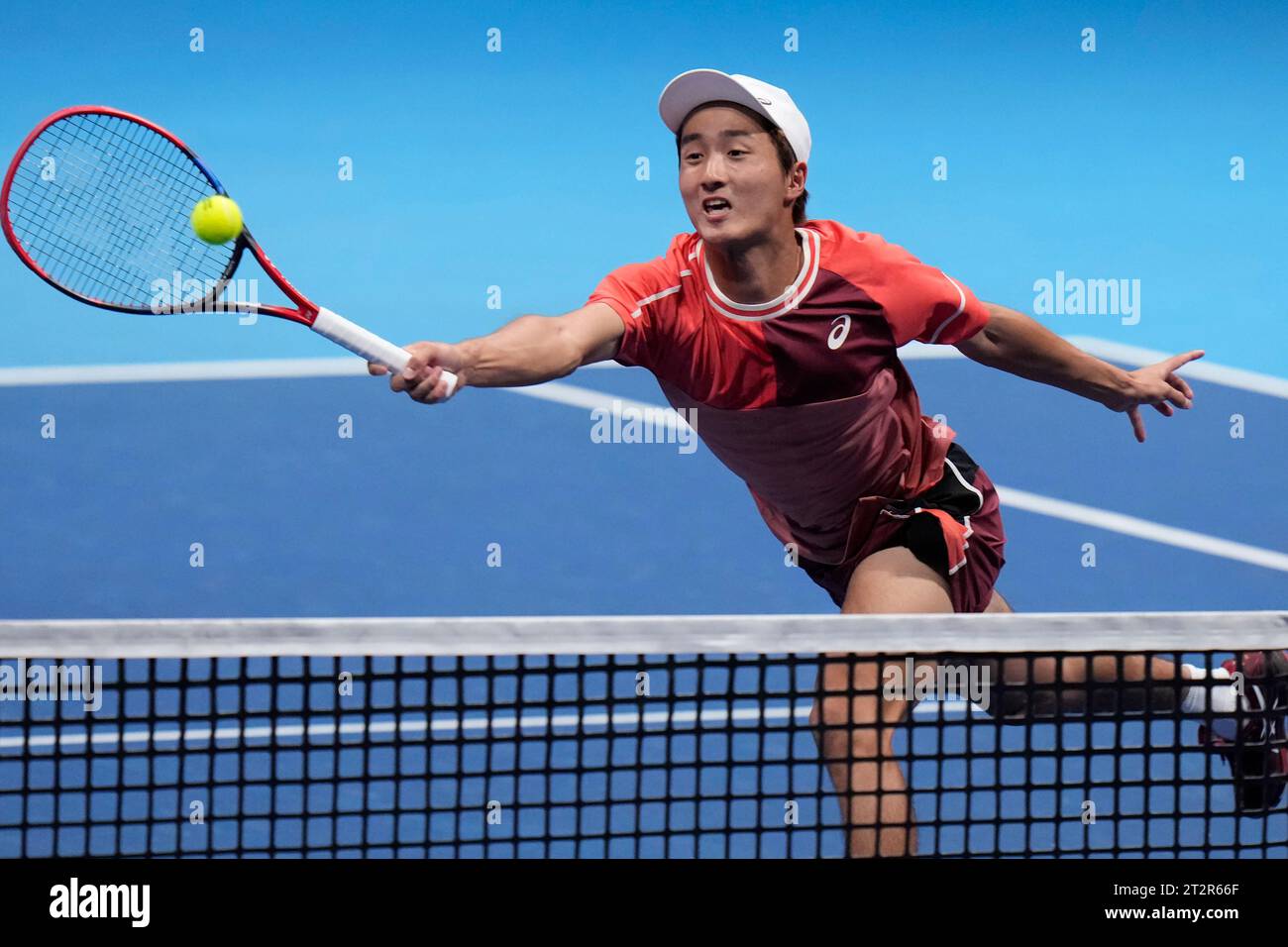 Shintaro Mochizuki of Japan makes a return to Aslan Karatsev during ...