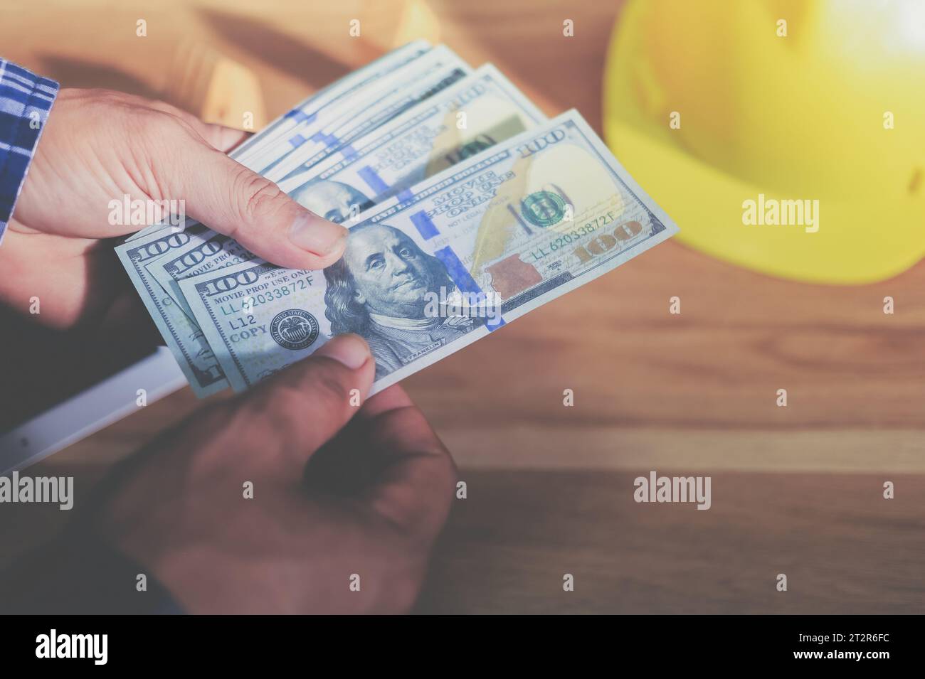 Counting dollar bills hi-res stock photography and images - Alamy