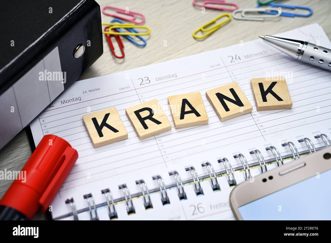 Kalender und Schriftzug krank, Krankmeldung, Krankenzeit *** Calendar ...