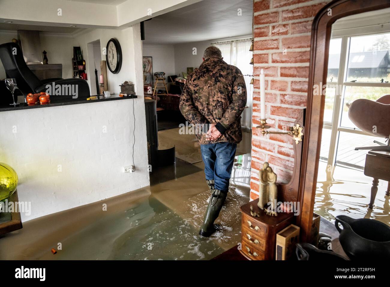 Morten Mortensen's summer house is flooded near Vilstrup and Diernaes ...
