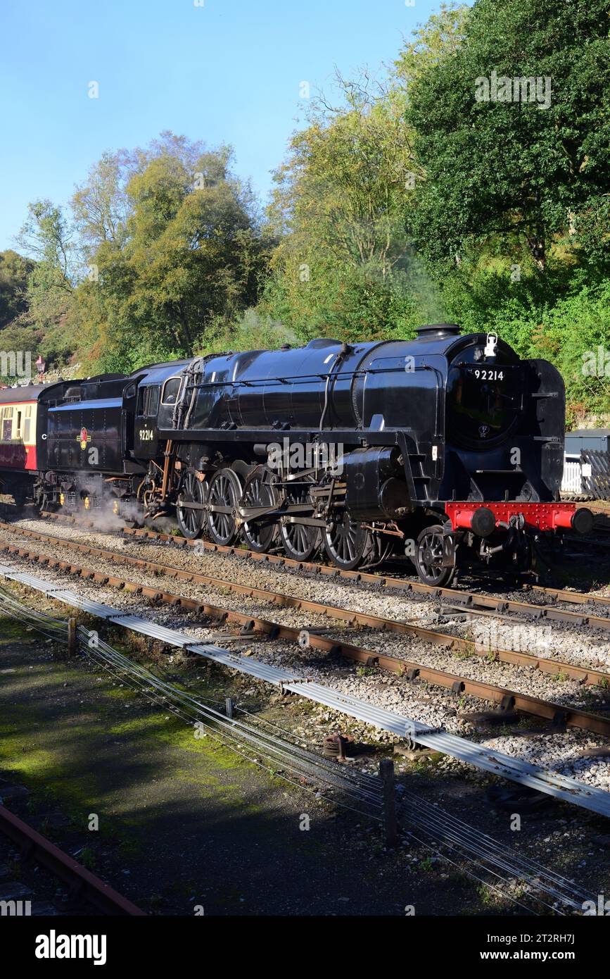 BR Standard Class 9F 2-10-0 No 92214 at Goathland station on the North ...