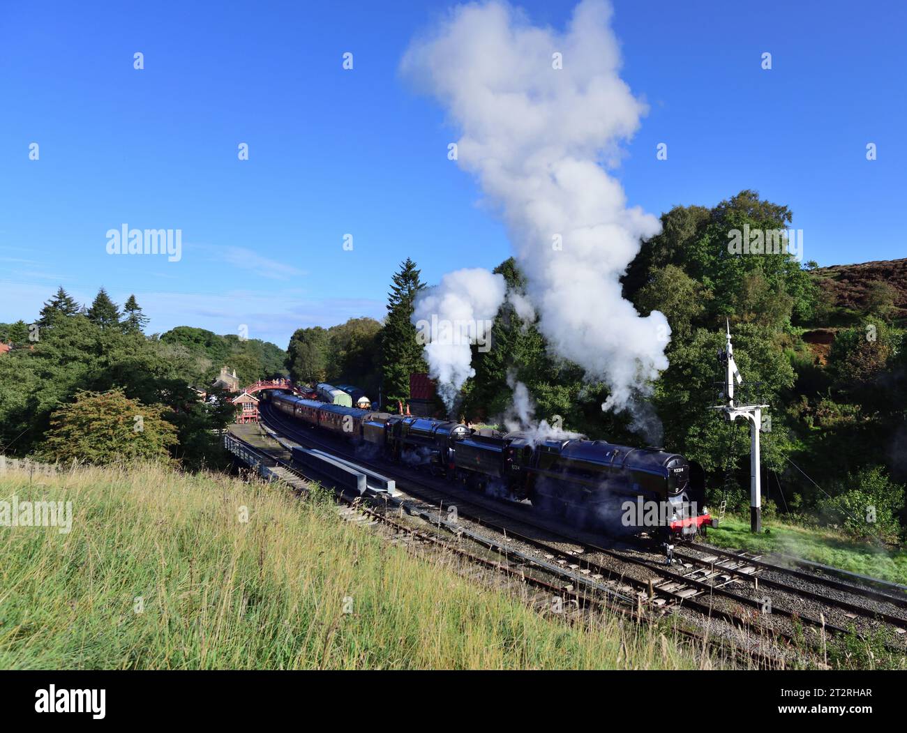 BR Standard Class 9F's Nos 92214 and 92134 double-heading at Goathland ...