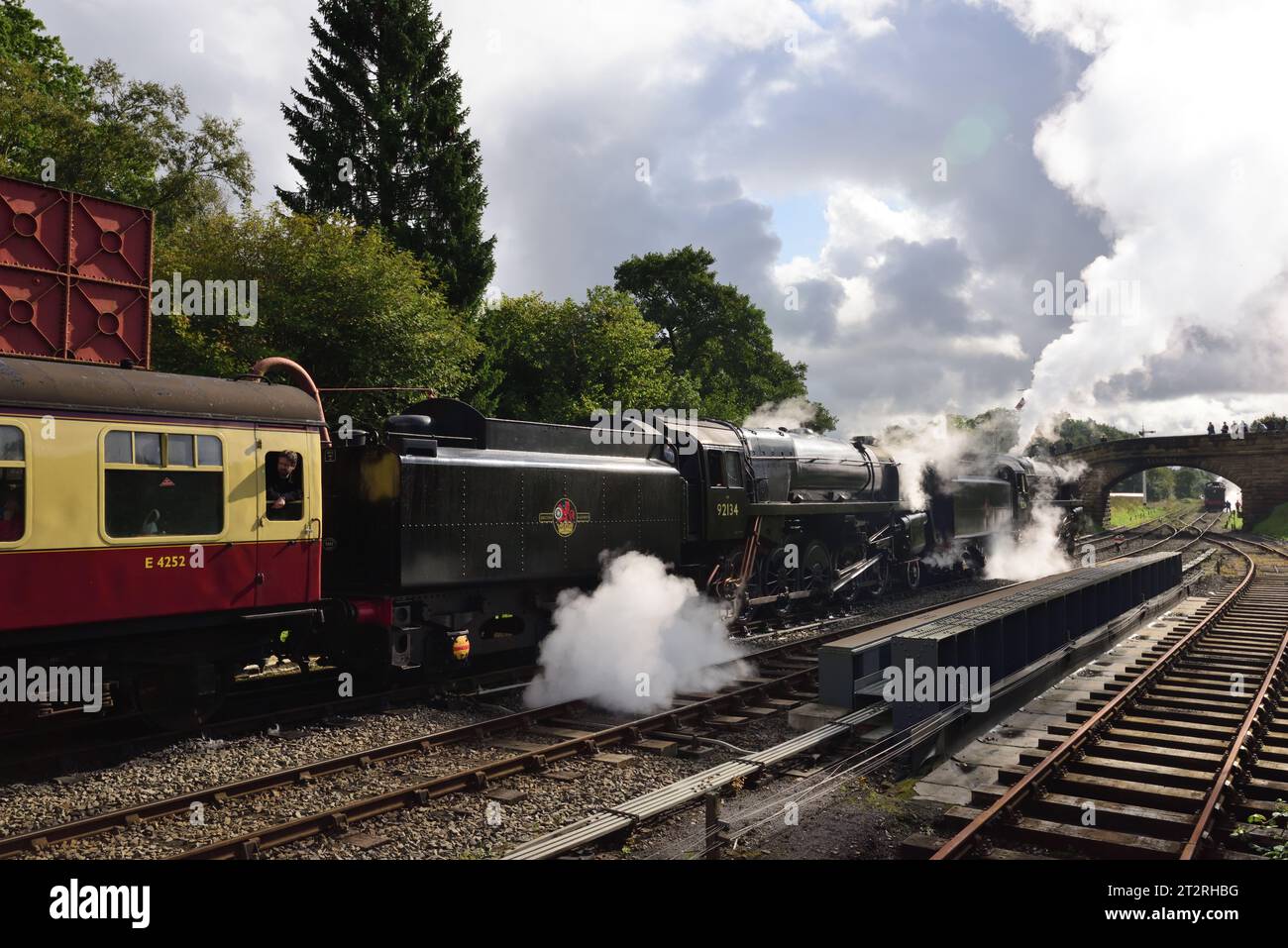 Double heading BR Standard Class 9F's Nos 92214 and 92134 making a ...