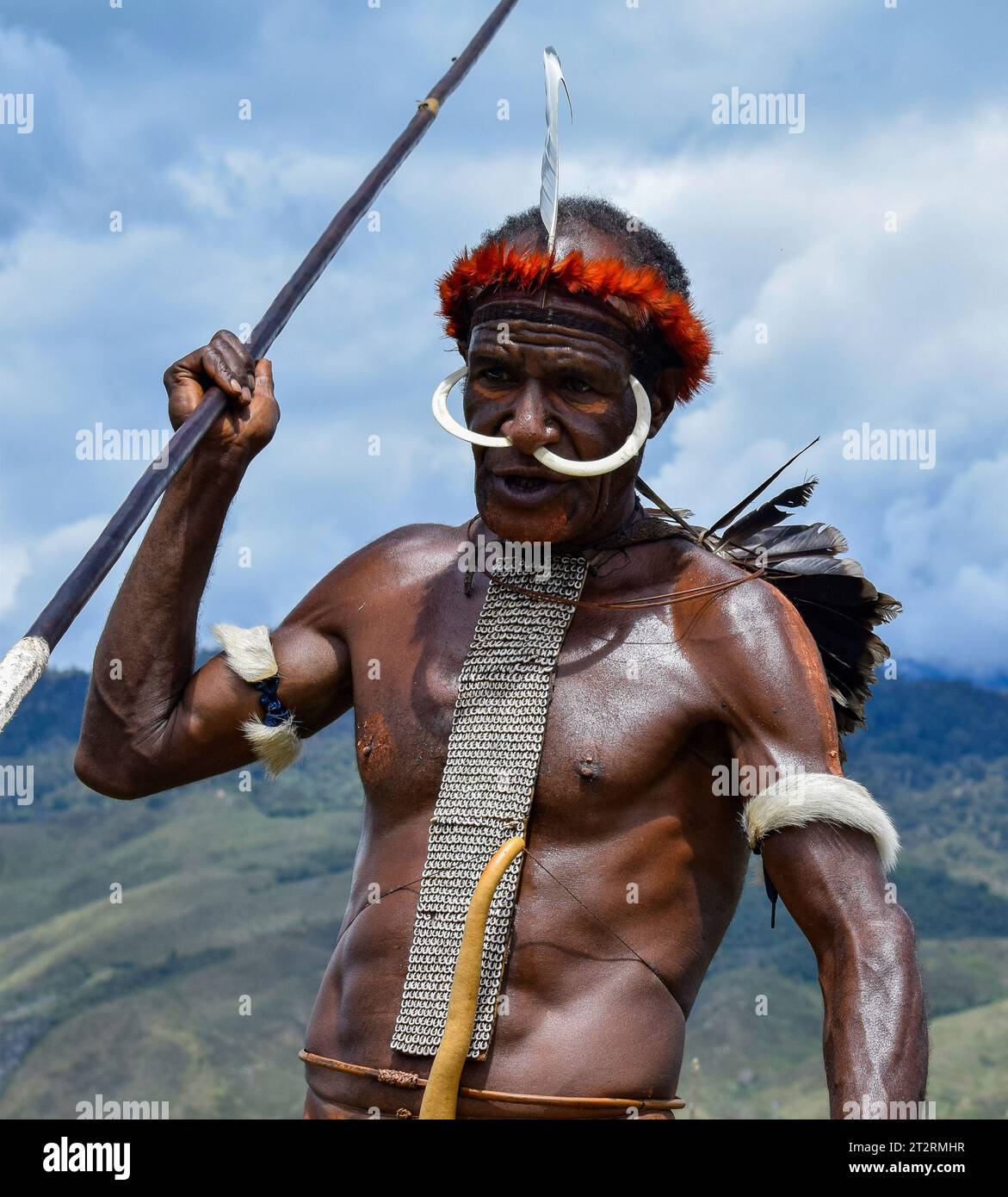 Dani tribe warriors hi-res stock photography and images - Alamy