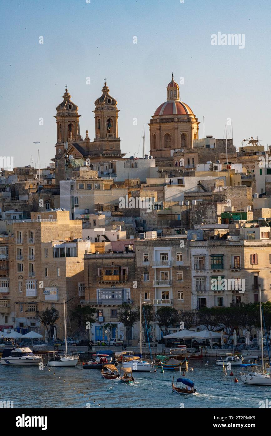 Senglea church hi-res stock photography and images - Alamy