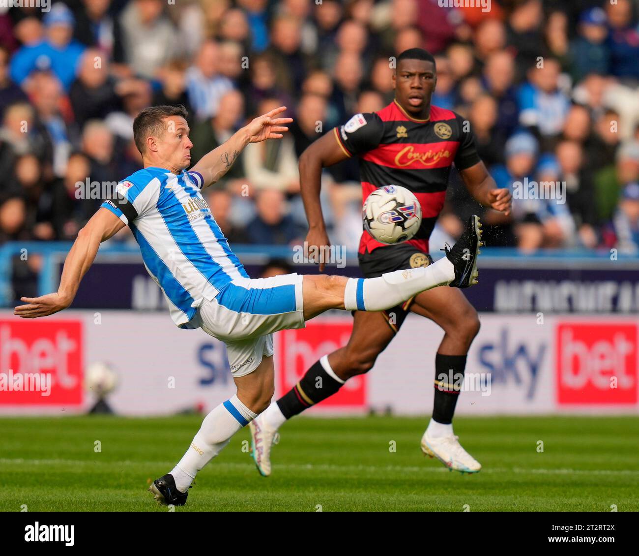 Jonathan Hogg #6 of Huddersfield Town controls the ball during the Sky ...
