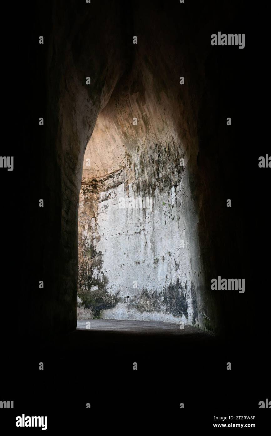Old limestone quarry hi-res stock photography and images - Alamy