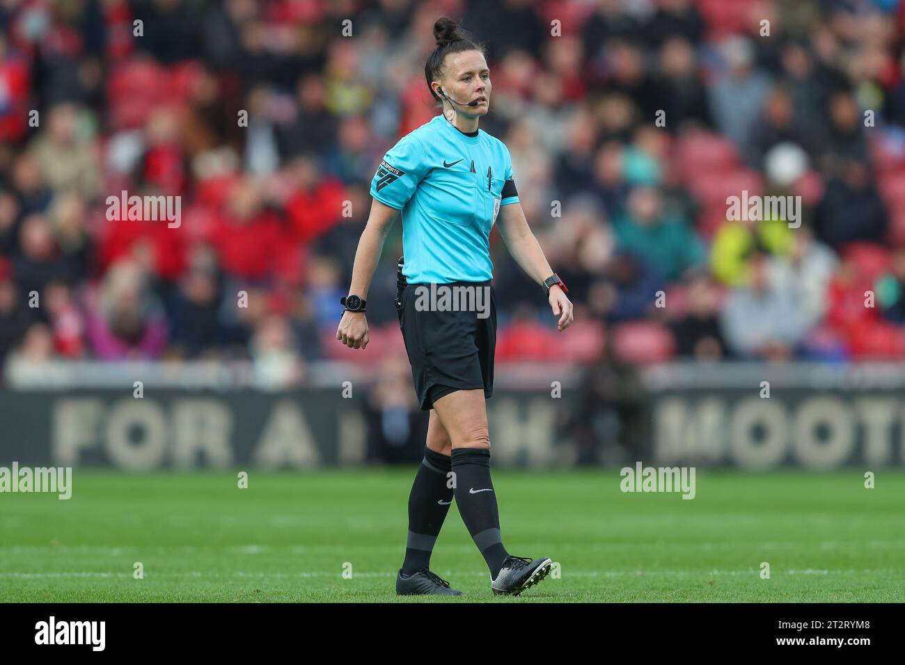 Referee Rebecca Welch during the Sky Bet Championship match ...