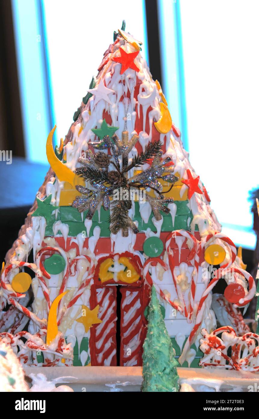 Gingerbread house Christmas tradition Stock Photo - Alamy