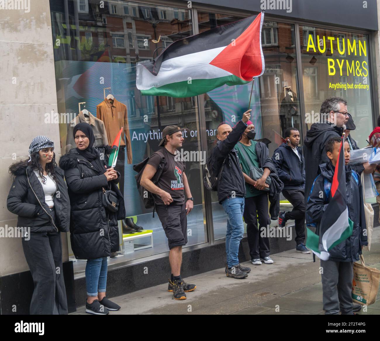 London, UK. 21 Oct 2023. Members of Fight Racism Fight Imperialism and ...