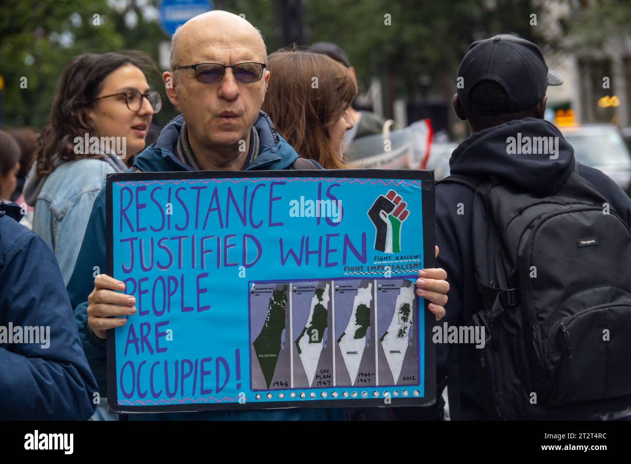 London, UK. 21 Oct 2023. Members of Fight Racism Fight Imperialism and ...